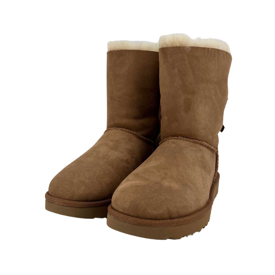 UGG Women’s Chestnut Bailey Bow II Boots / Size 9 – CanadaWide Liquidations