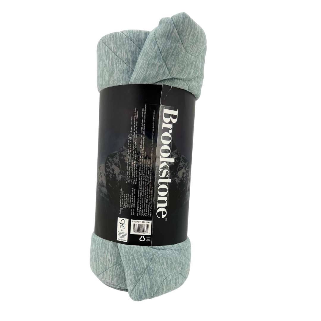 Brookstone Green Cooling Throw Blanket / Size 60″ x 70″ – CanadaWide ...
