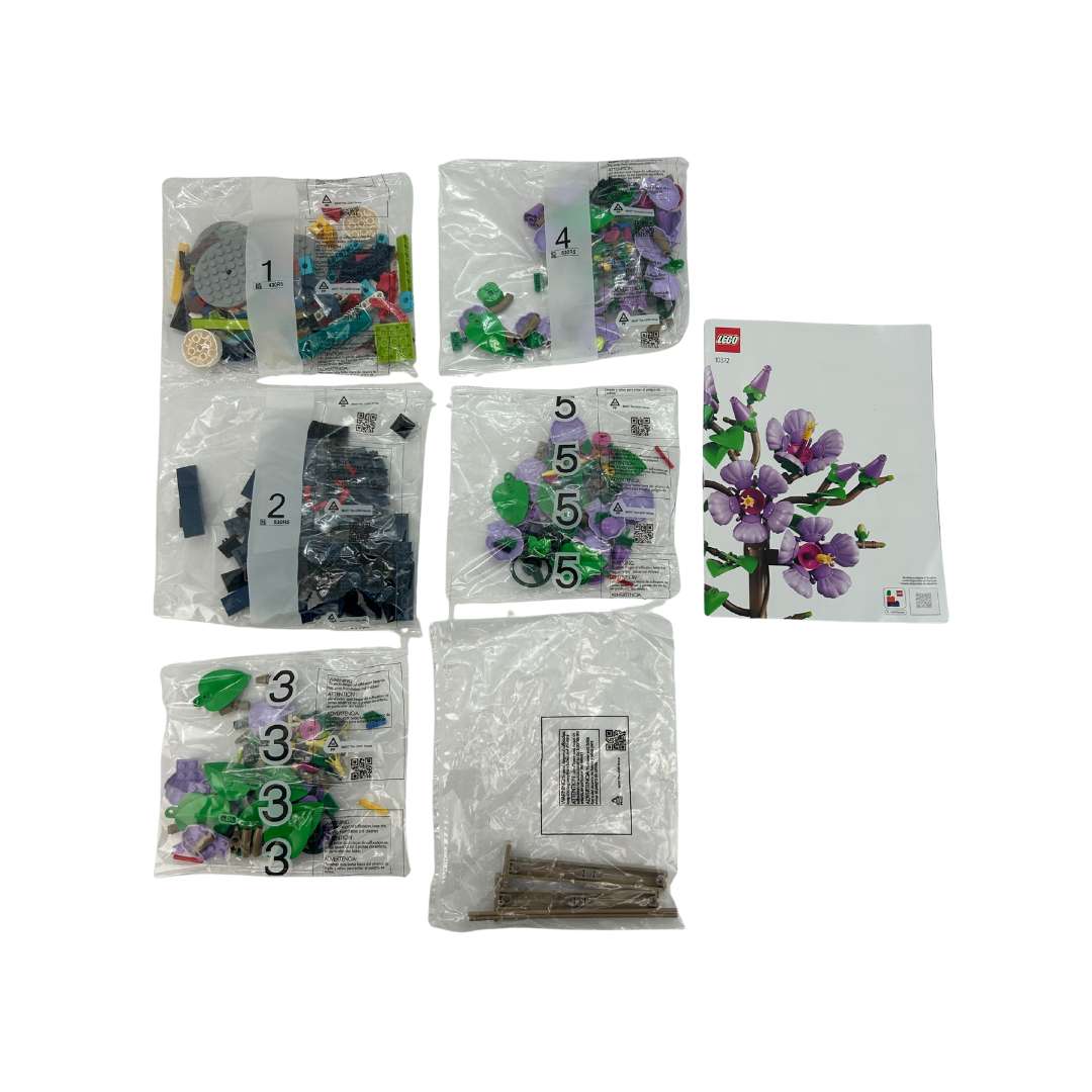 LEGO Botanicals Hibiscus Building Set / 10372 – CanadaWide Liquidations